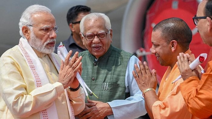 Modi praises Yogi Adityanath amid reports of rift