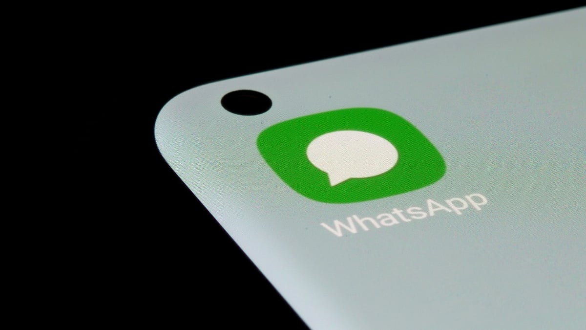 WhatsApp adds Rupee symbol in chat composer to ease sending payments