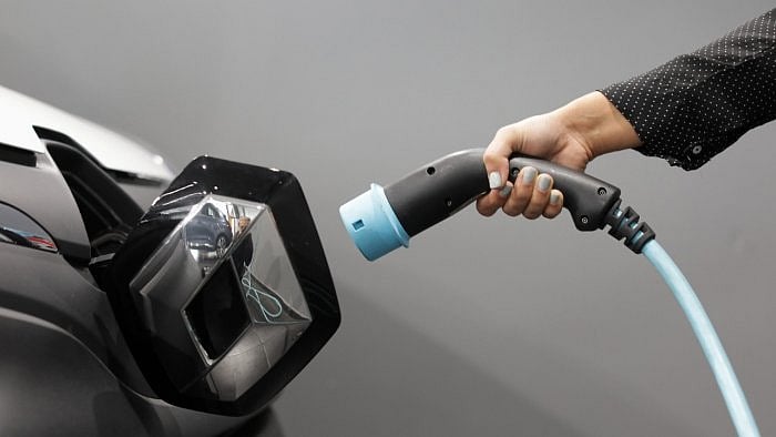 MoEVing opens multimodal charging hub for EVs