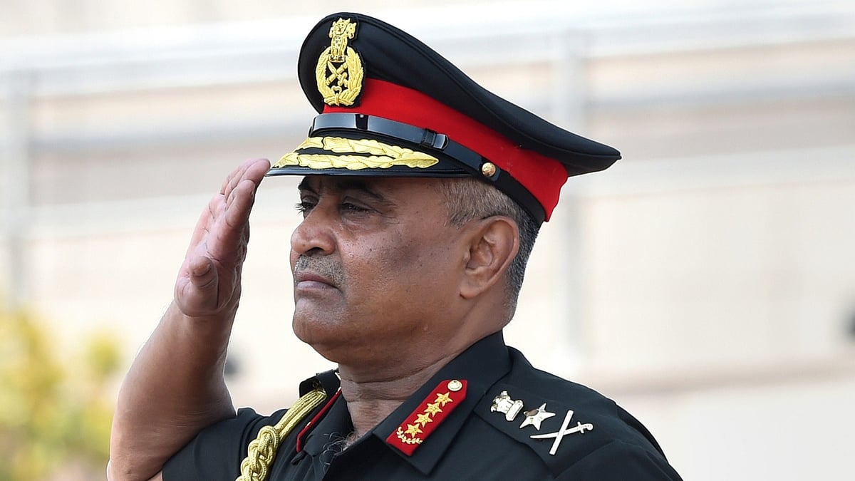 Army chief visits Siachen Base Camp, forward posts