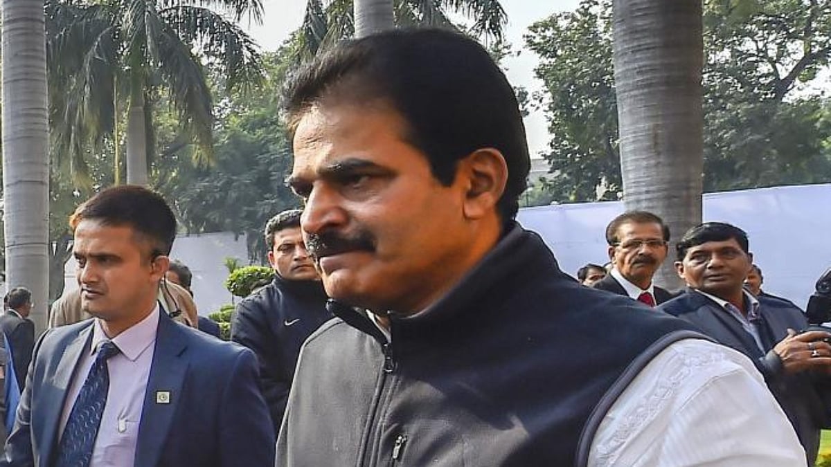 Cong MP Venugopal quizzed by CBI in Kerala solar scam case