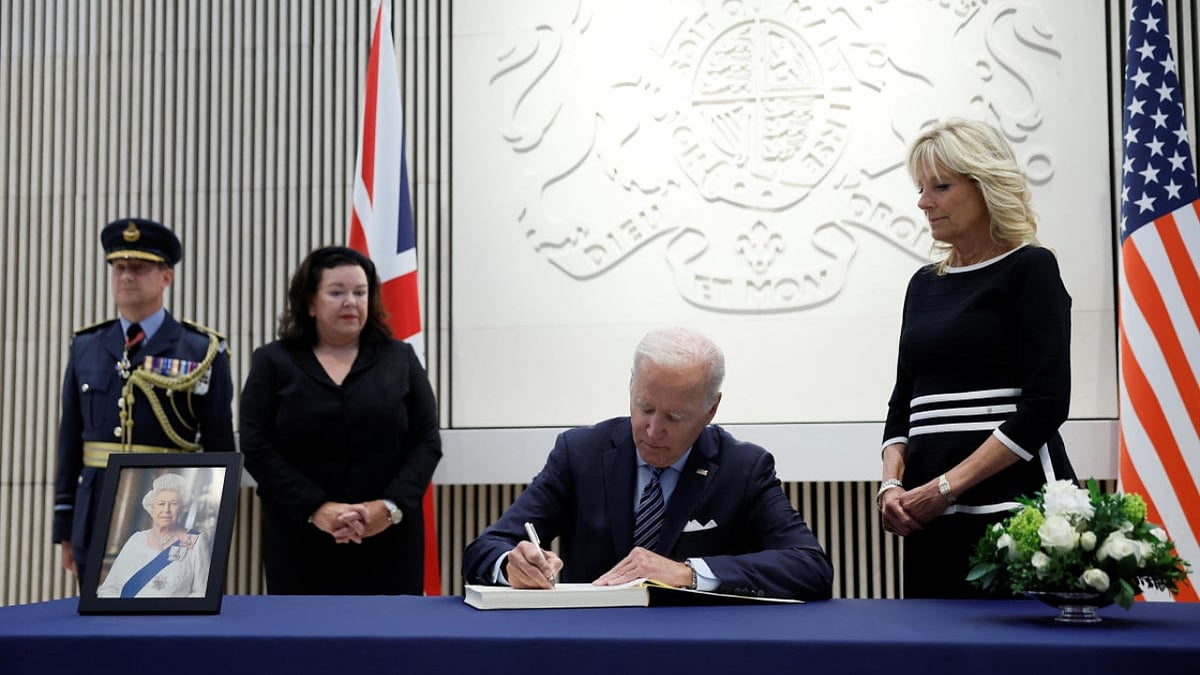 Biden, First lady sign condolence book at British Embassy following ...