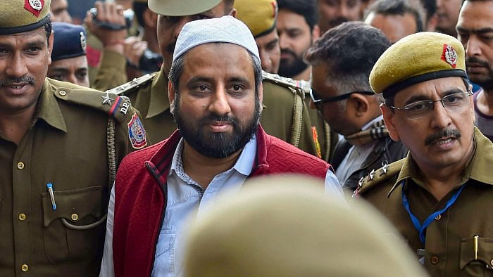 Amanatullah Khan's arrest part of BJP's 'Operation Lotus' to topple ...