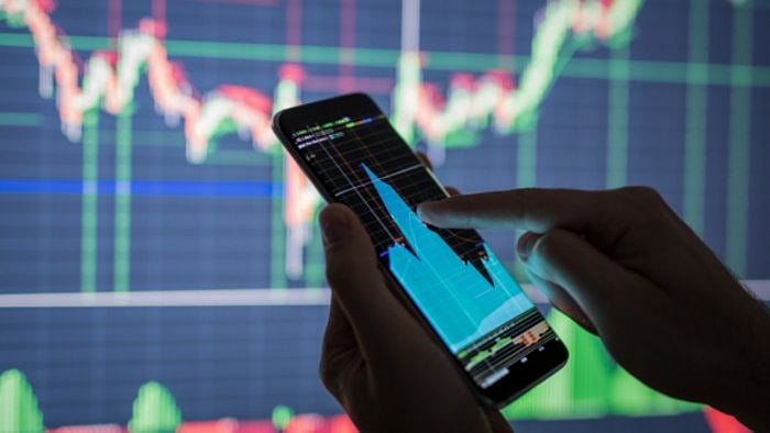 Markets maintain winning run for 5th day