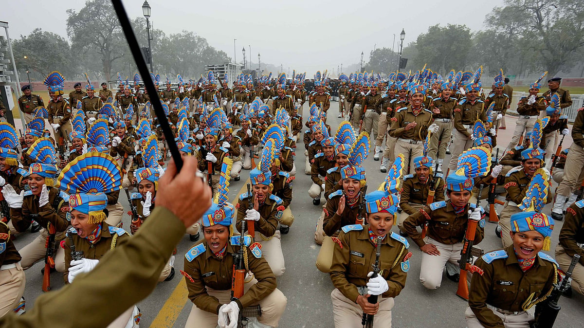 An all-women marching and band contingent of the CRPF will be part of ...