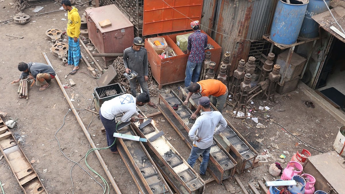 Tamil Nadu amends Factories Act to allow flexible working hours for ...