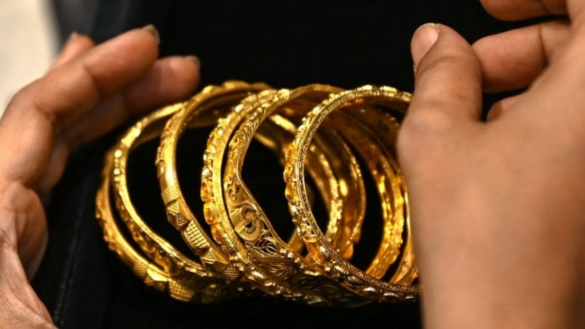 Caretaker accused of stealing gold jewellery from employer's house