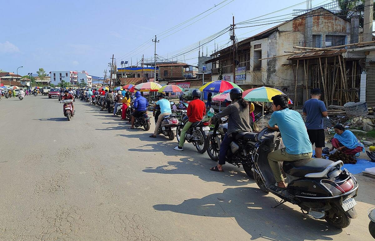 Community groups helping Manipur students in distress