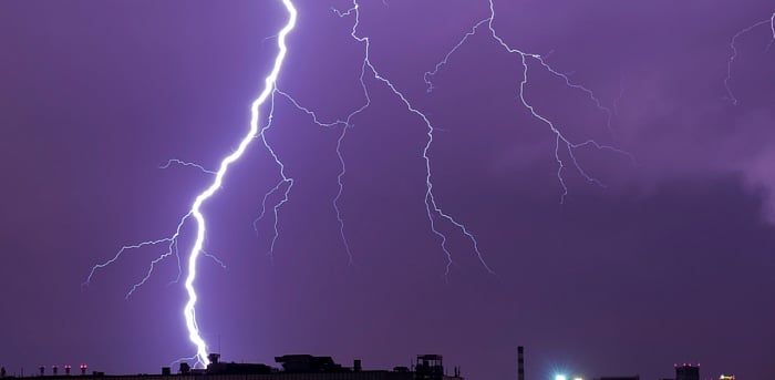 1 dead, 12 injured in lightning strike in UP