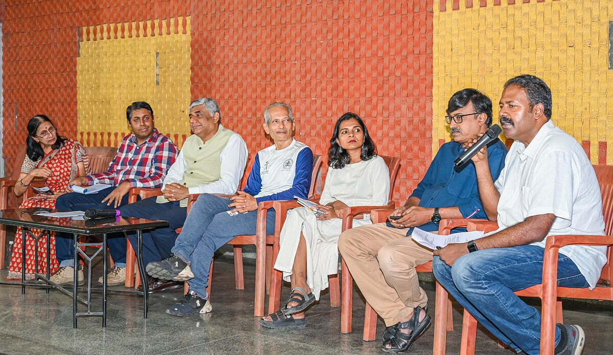 Implement transport Act, link key areas, urge experts