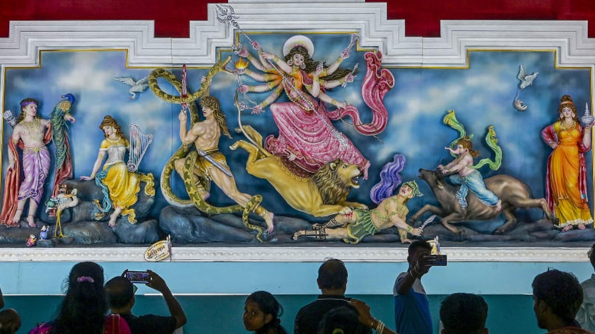 Vatican to Burj Khalifa: Quirky Durga Puja pandals