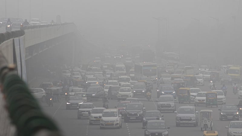 In Pics | Delhi-NCR witnesses season's first fog