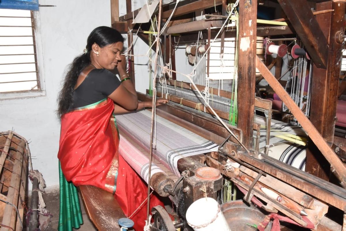 Weaving a fabric of colours and shades