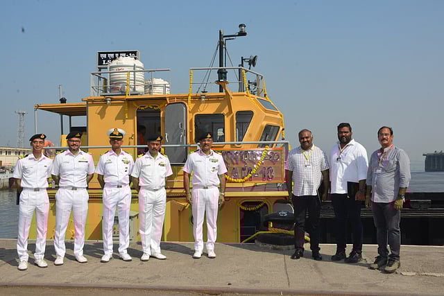 Indian Navy gets fourth missile cum ammunition barge LSAM 10