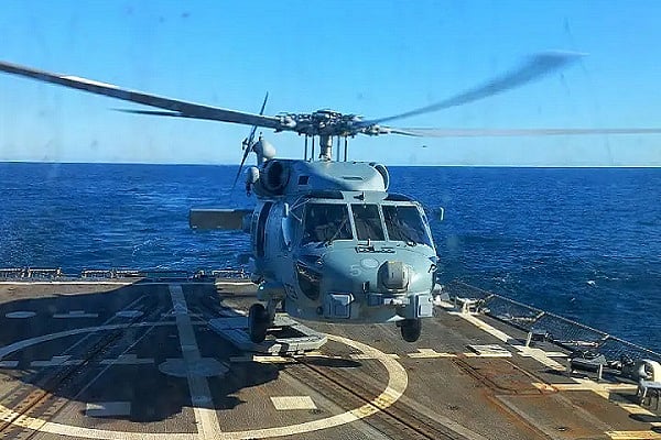 First batch of Navy aircrew completes training on U.S. MH-60R helicopters