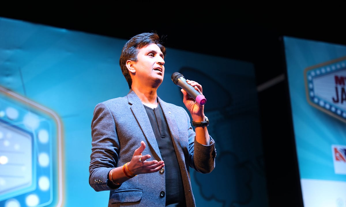 Experience Dr. Kumar Vishwas Live in Delhi: An Evening of Poetry & Passion