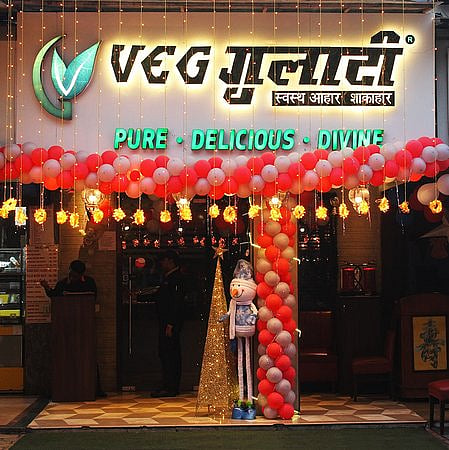 Best Vegetarian Restaurants in Delhi NCR 2026 | Top Pure Veg & Vegan Places
