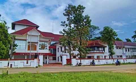 കേരളത്തില്‍ എവിടെയും പി.ഡബ്ല്യു.ഡി റെസ്റ്റ് ഹൗസുകളില്‍ കുറഞ്ഞ ചെലവില് ...