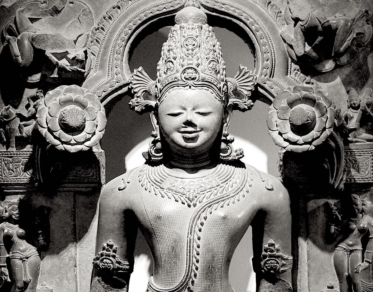 How Hindus Preserve their Heritage: A Tale of A Stark Contrast