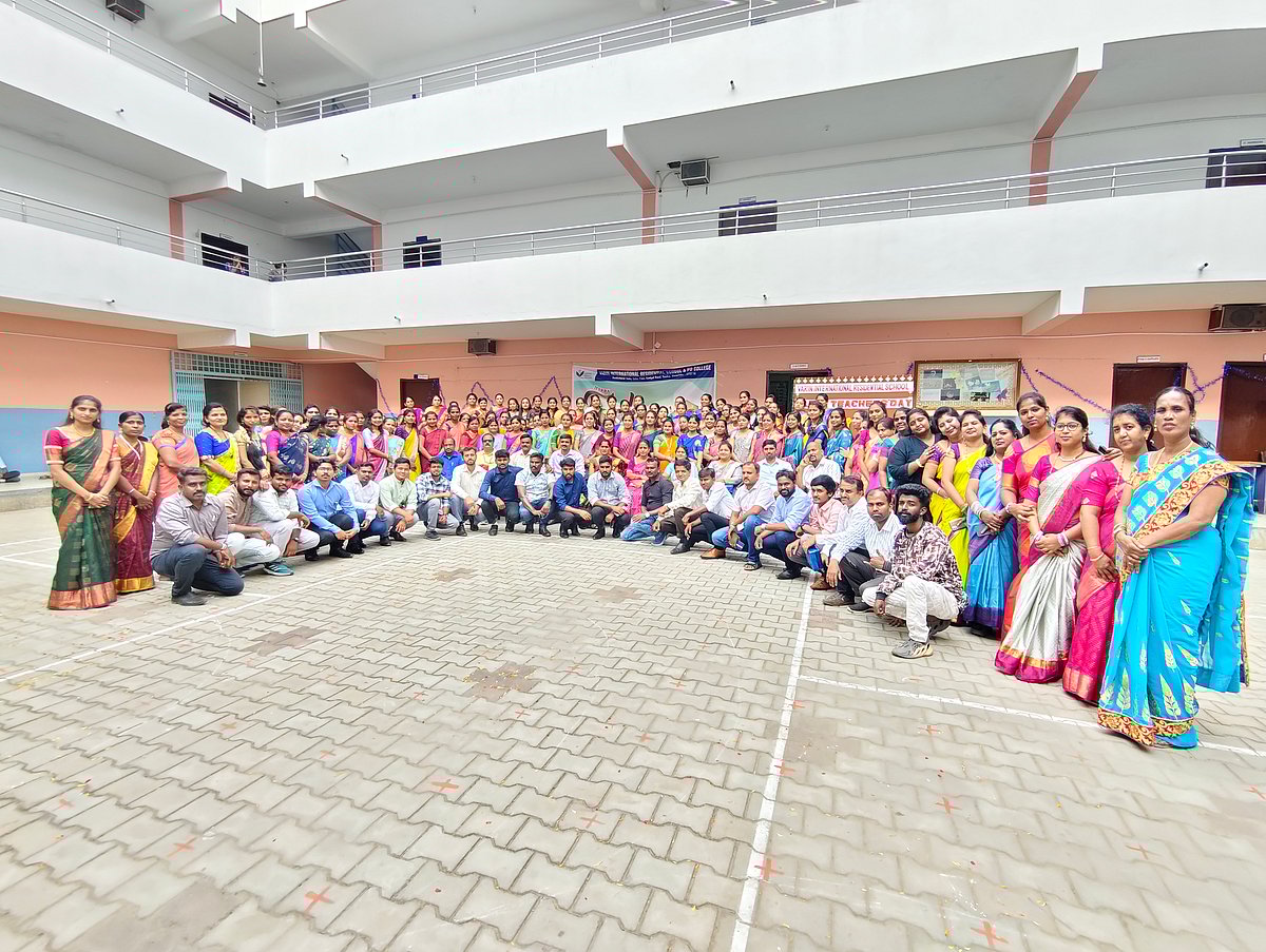 Varin School celebrates teachers and constitution with flair