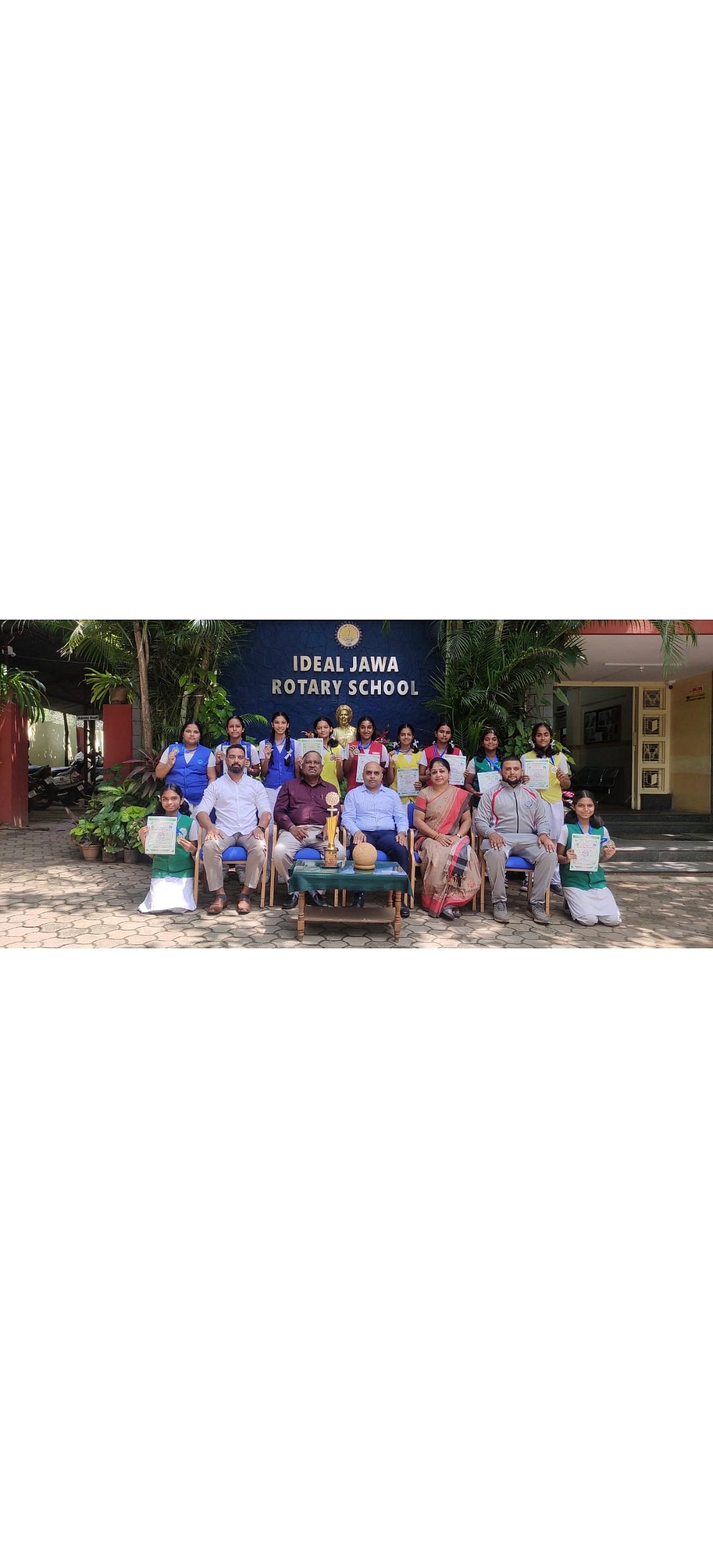 Ideal Jawa Rotary School wins at District Sports Meet
