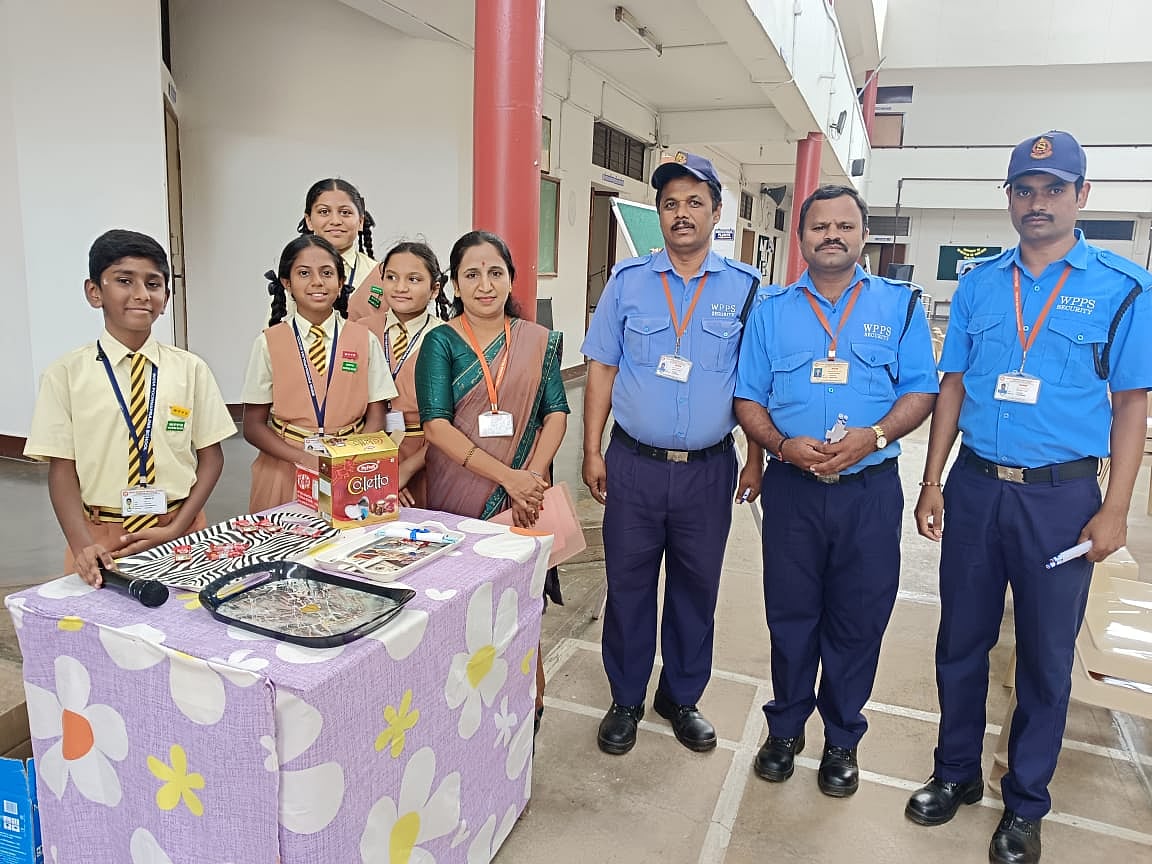 Widia Poorna Prajna Students Honor Non-Teaching Staff