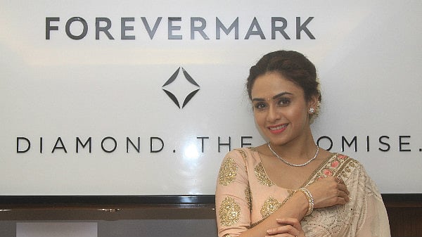 Forevermark collection welcomes Gudi Padwa with Forevermark and Chintamanis