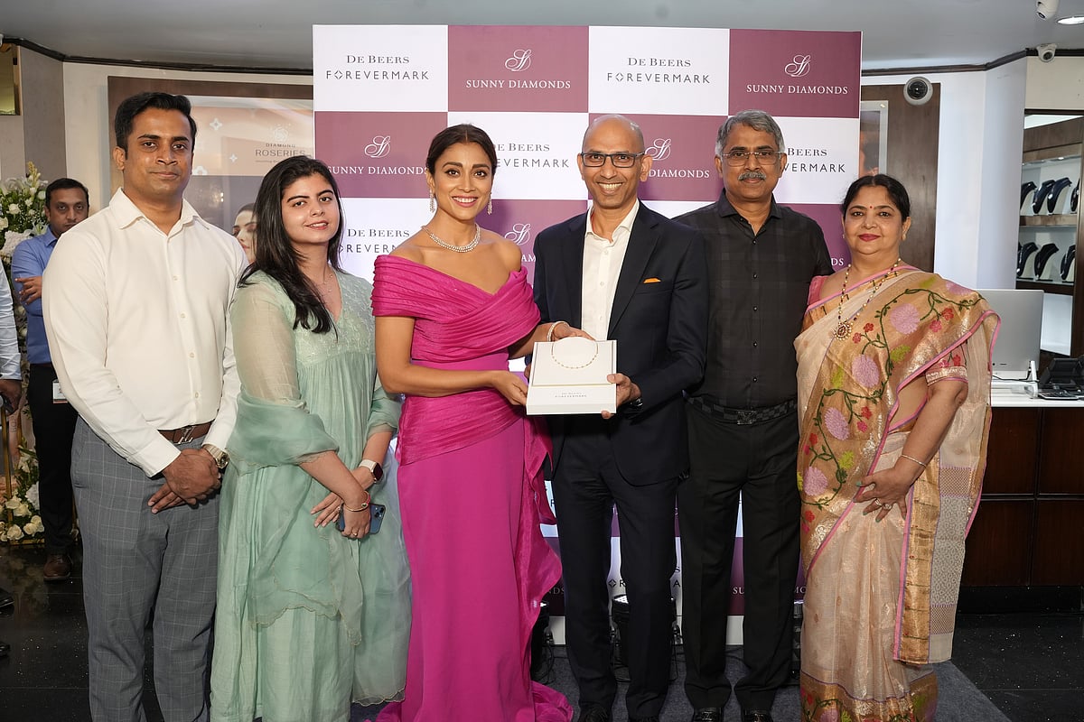 Sunny Diamonds Presents an Exclusive Showcase of De Beers Forevermark ...