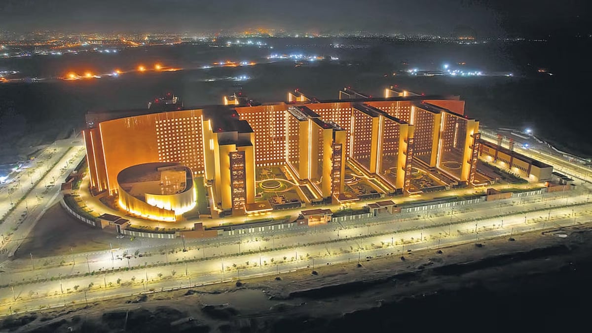 Launch of Special Notified Zone at Surat Diamond Bourse