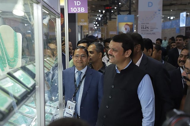 Gem & Jewellery industry will play a key role in making Maharashtra USD ...