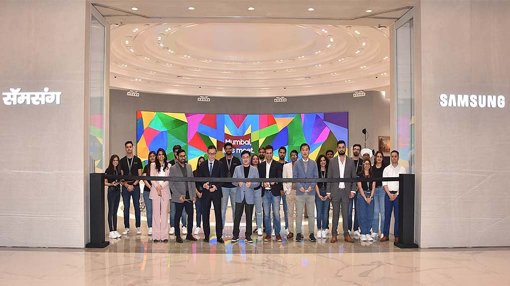 Samsung Inaugurates New Lifestyle Experience Store at Jio World Plaza ...