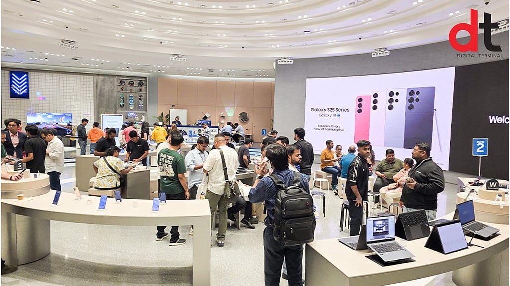Samsung BKC Store Sets Record with 700+ Early Galaxy S25 Deliveries