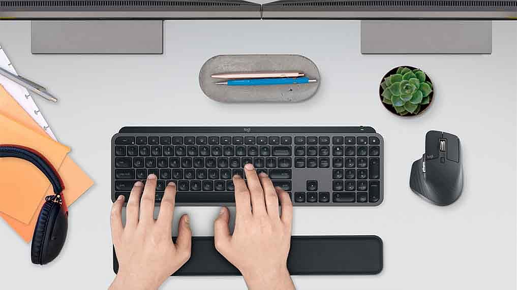 Logitech Unveils First Ever MX Keyboard Combo with New Software