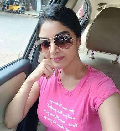 Sanam Shetty Meera Mitun