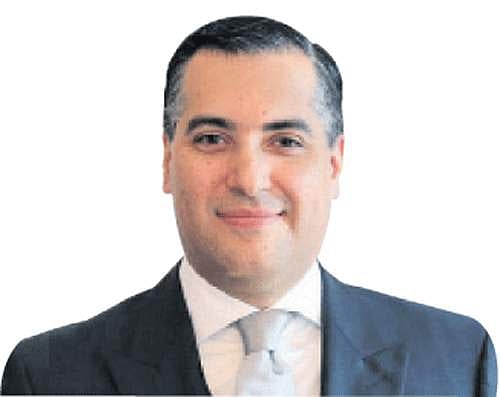 லெபனான் புதிய பிரதமராக தூதரக அதிகாரி நியமனம்