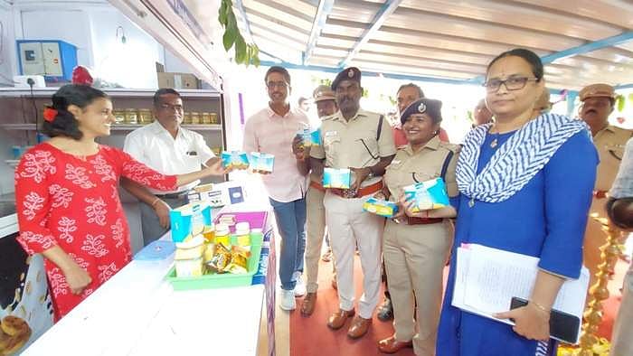 மனம் திருந்தி சரணடைந்த மாவோயிஸ்ட்டுக்கு வேலூரில் ஆவின் பாலகம்!