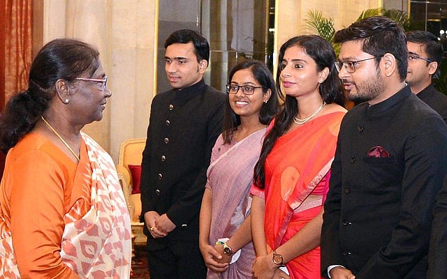 2020 batch IAS Officers meeting the President in New Delhi