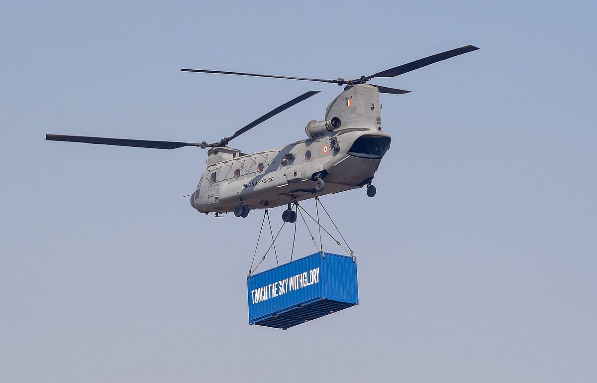 US Army grounds its entire fleet of Chinook helicopters