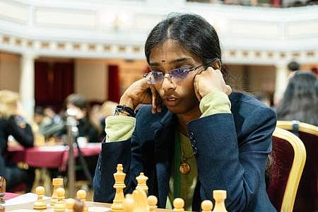 கிராண்ட்மாஸ்டா் பட்டத்தை வென்றார் வைஷாலி!