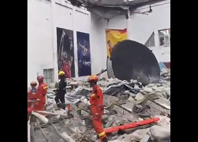 11 killed after school gym roof collapses in China
