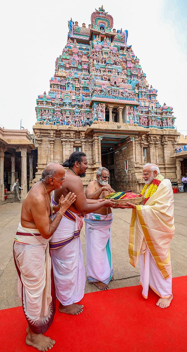PM Modi Sami Darshan at Trichy Srirangam
