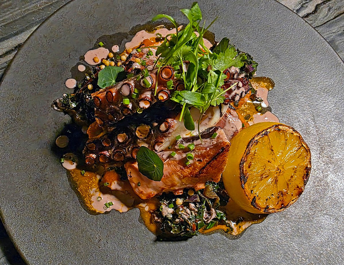 Culinary Theatre at TONO by Akira Back