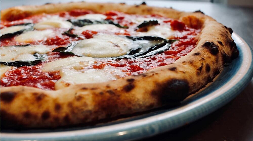 Niagara Pizza Straight Outta Napoli