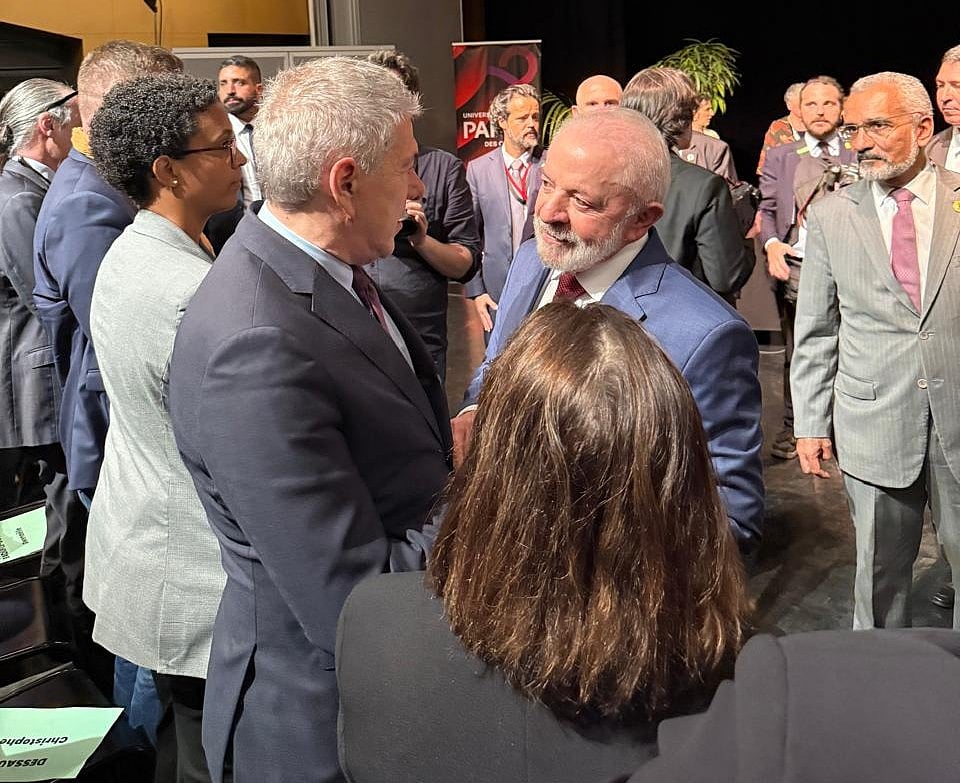 Encontro: Sócrates e Lula em Paris na Université Paris 8