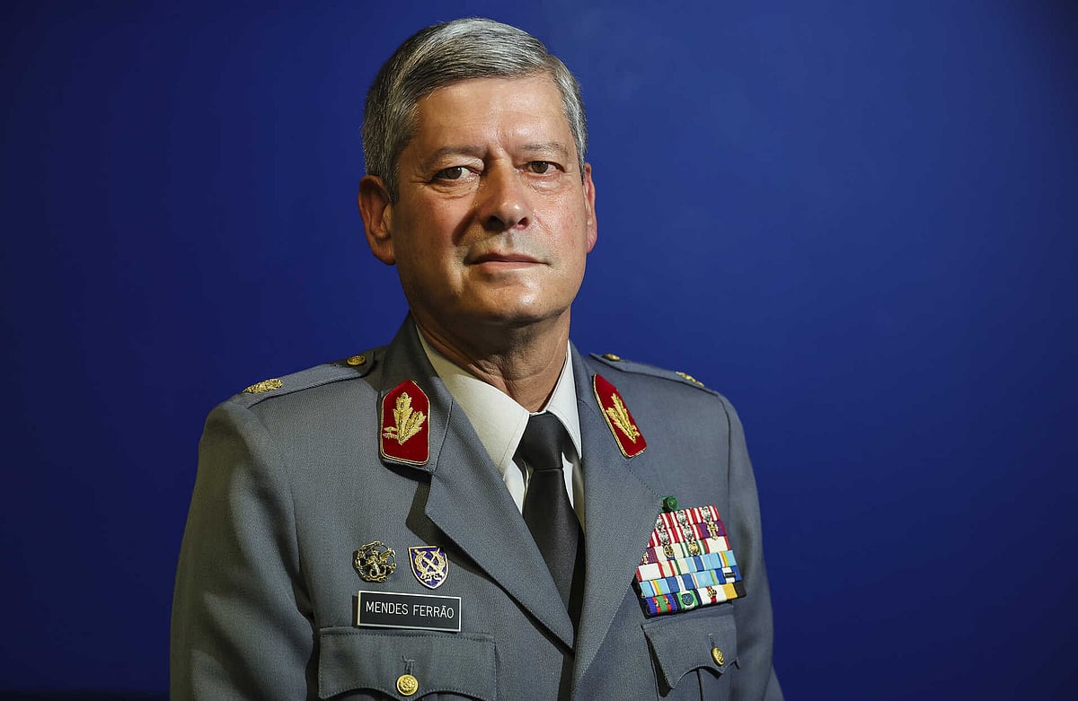 Gen. Mendes Ferrão: “Um Exército que não tem capacidade de combate não ...