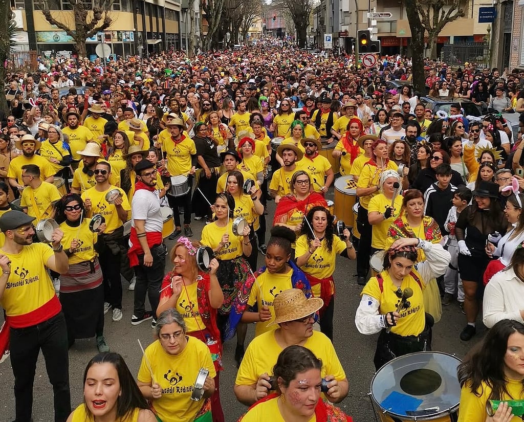 Carnaval no Porto. Batucada Radical espera reunir cerca de 10 mil ...