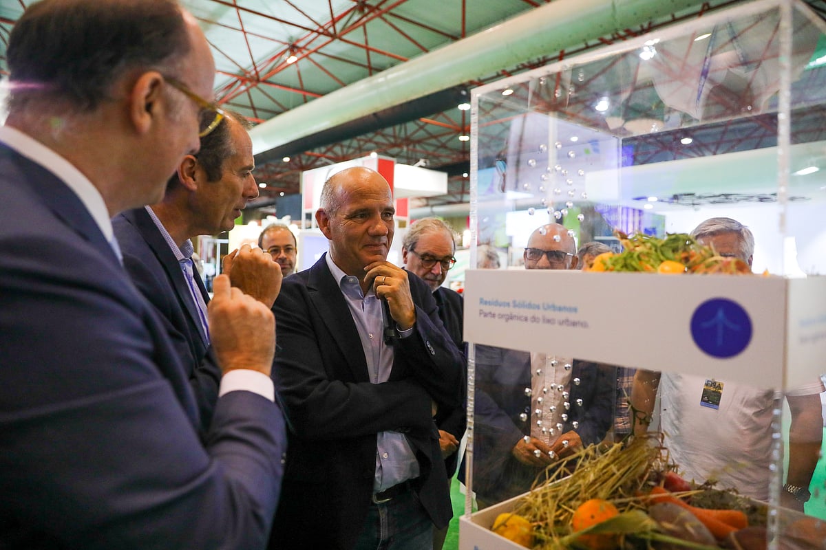 Crítica de Paulo Raimundo: Ministério da Reforma do Estado e Interesses ...