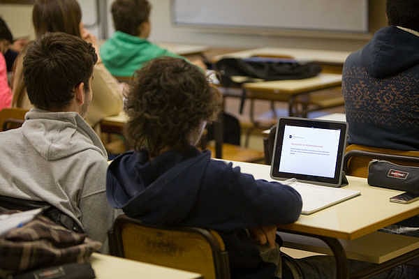 Exame digital de Matemática do 9.º ano circula online após prova ...