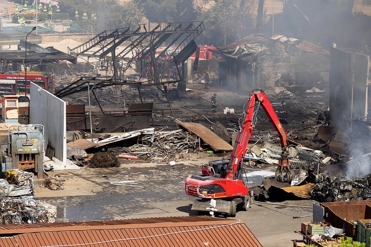 Explosão numa bomba de combustível em Roma faz vários feridos (com vídeos)