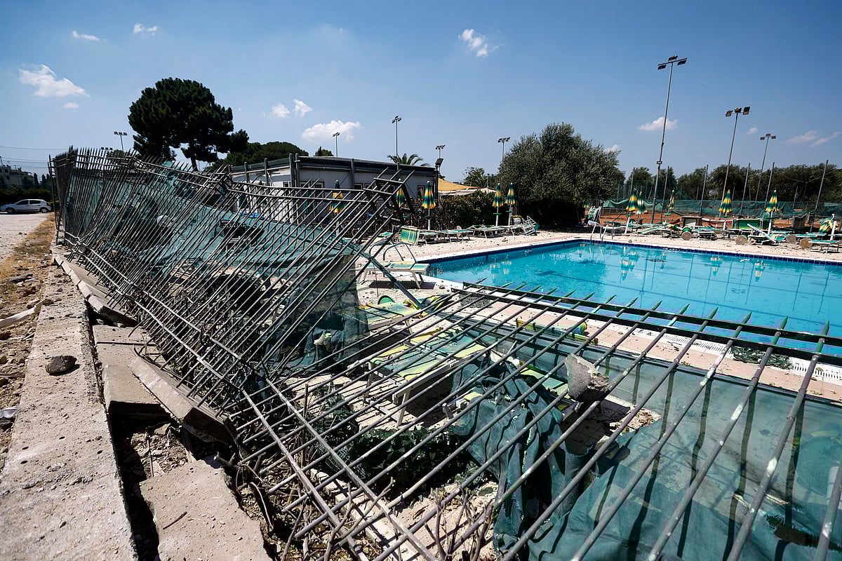 Explosão numa bomba de combustível em Roma faz vários feridos (com vídeos)